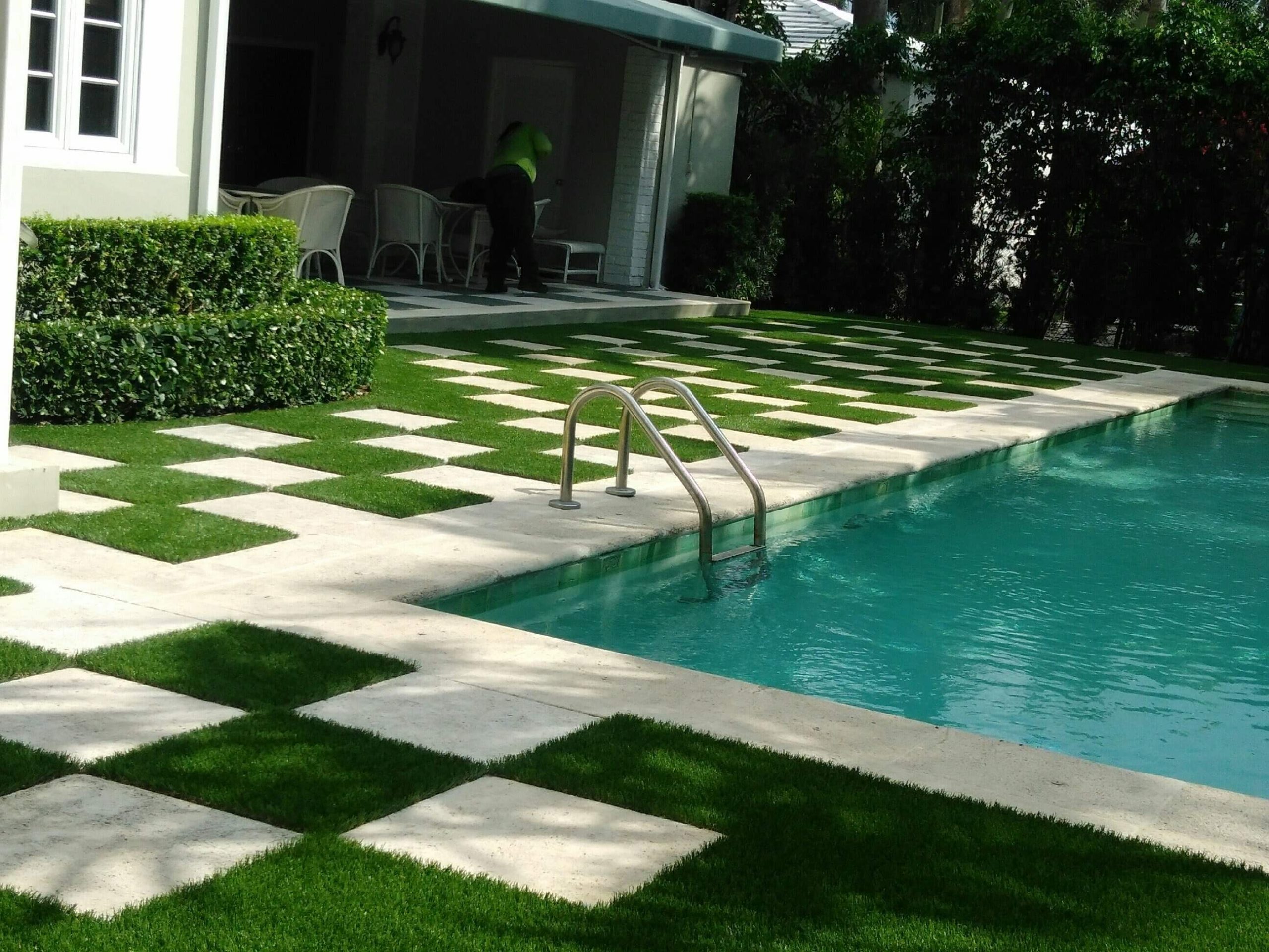 artificial turf for pool with concrete pavers | Artificial Grass and ...